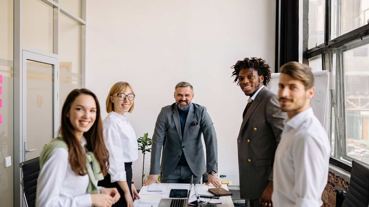 How to Pick the Best Lender - The Funding Lane